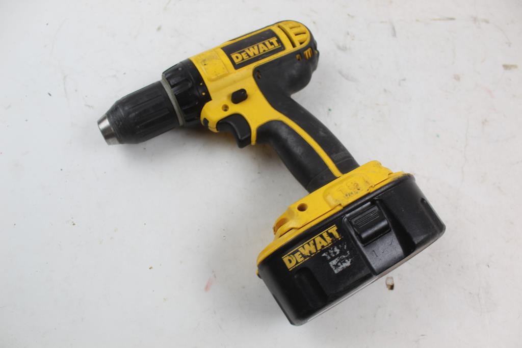 DeWalt DCD760 Cordless Drill Driver | Property Room