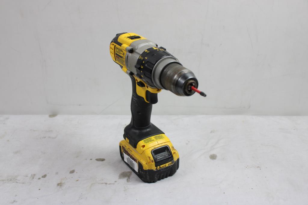 Dewalt DCD985 1/2" Cordless Drill/Driver/Hammerdrill | Property Room