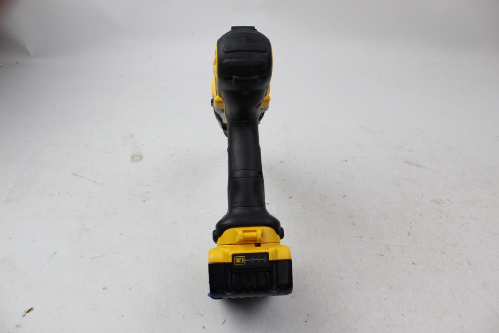 DeWalt DCD985 Cordless Drill Driver | Property Room