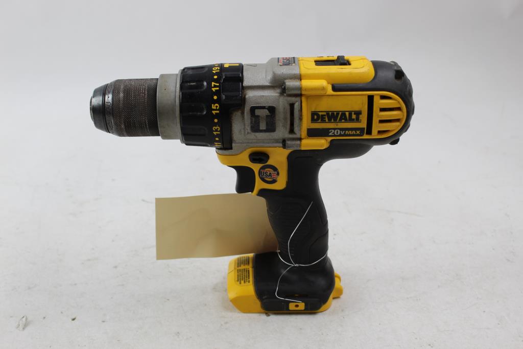 Dewalt DCD985 Cordless Drill/driver/hammerdrill | Property Room
