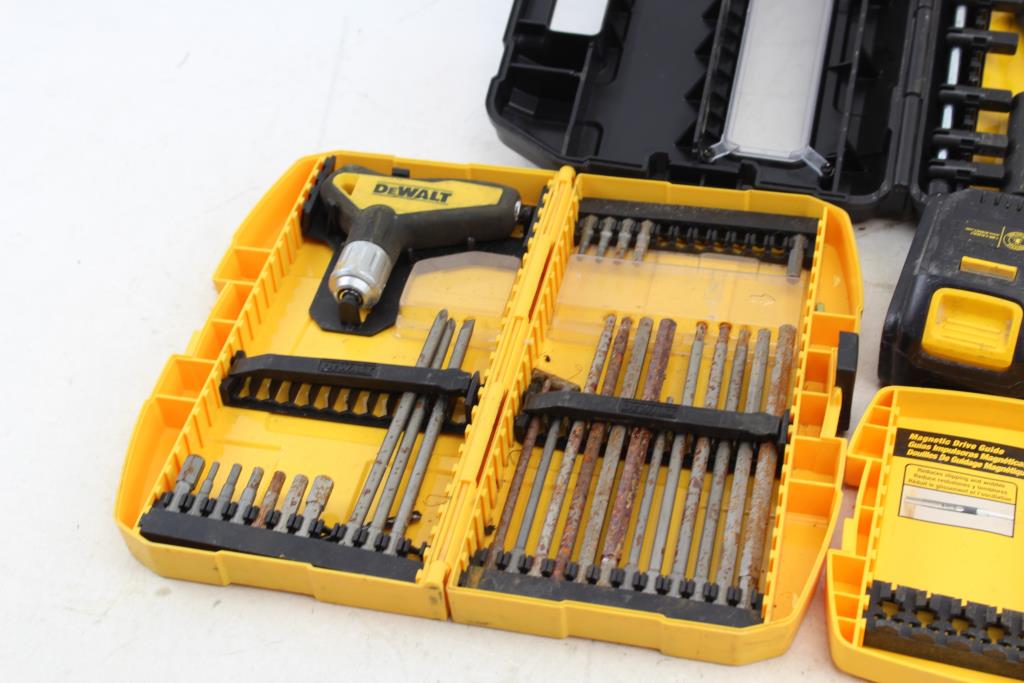 DeWalt Dcd985 Cordless Hammerdrill Driver And Drillbits | Property Room