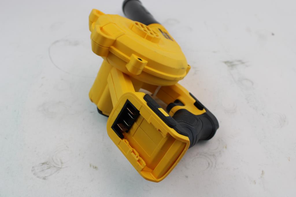 Dewalt DCE100 Cordless Blower | Property Room