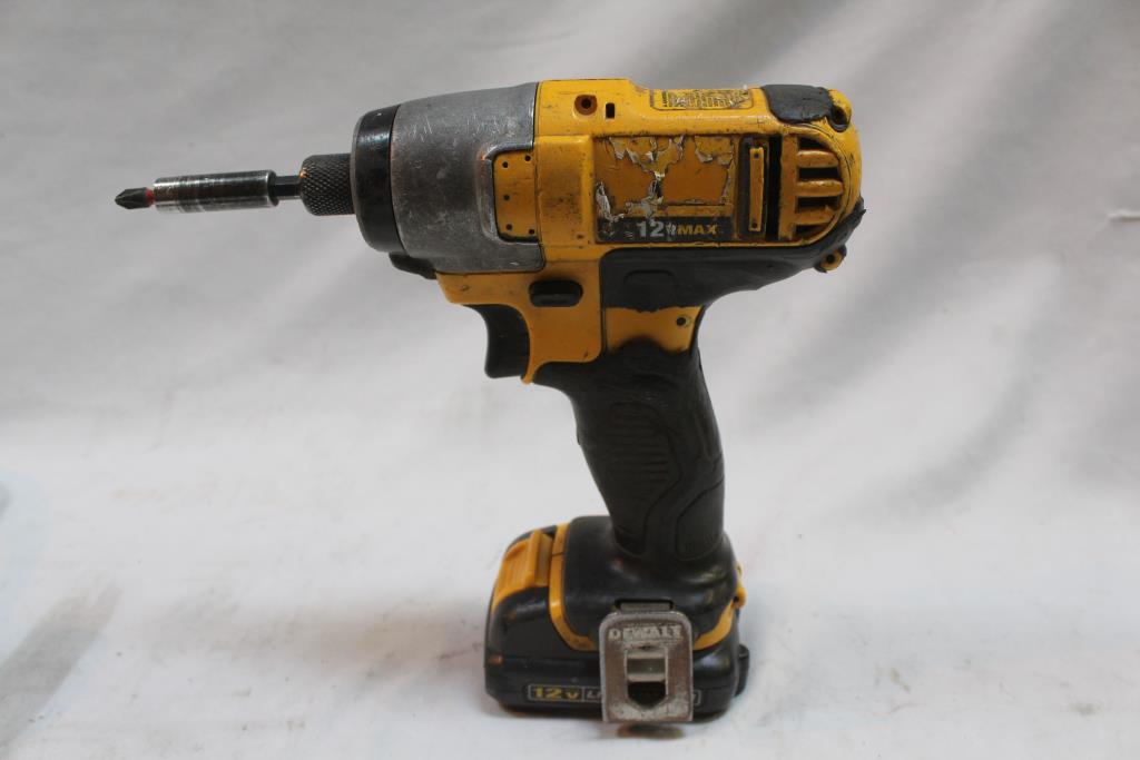 DeWalt Dcf815 Cordless Impact Driver | Property Room