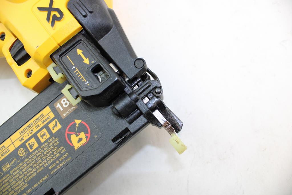 Dewalt DCN680 Brushless 18ga Brad Nailer | Property Room