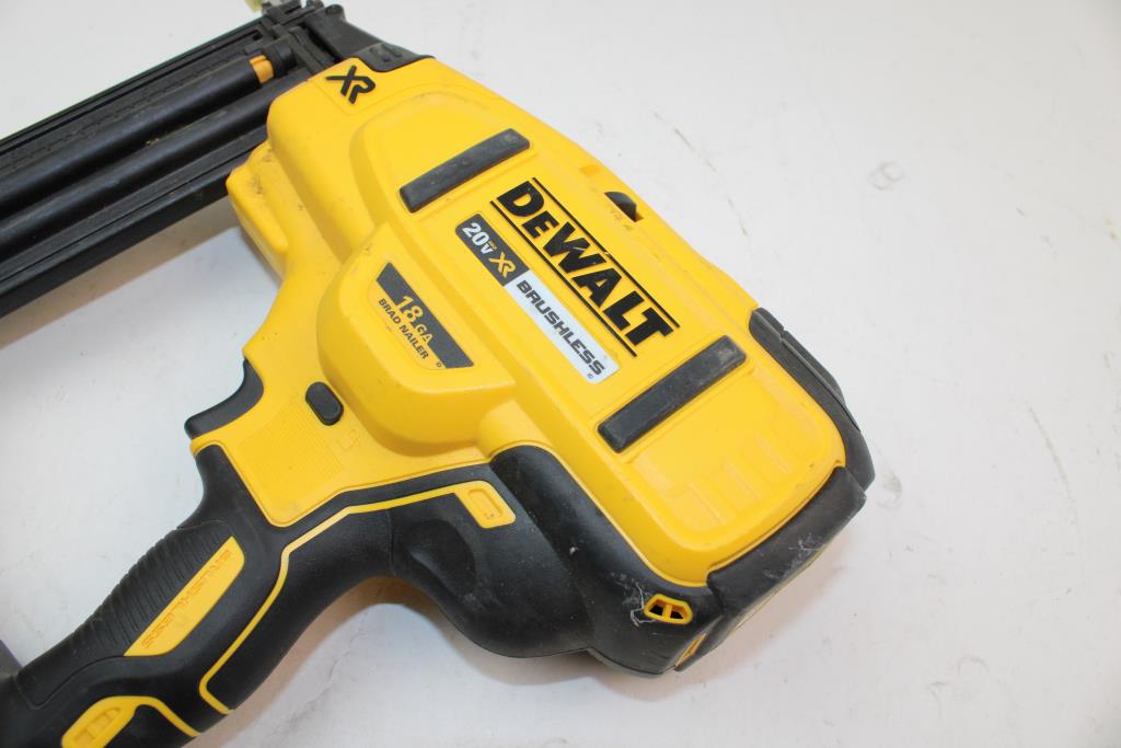 Dewalt DCN680 Brushless 18ga Brad Nailer | Property Room