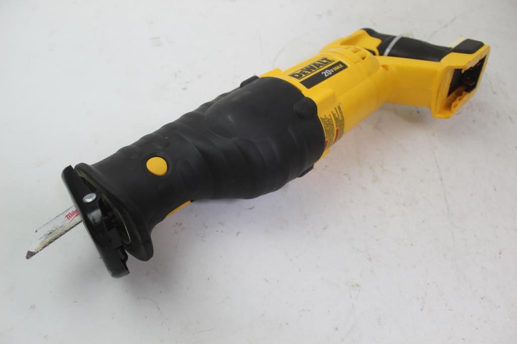 DeWalt DCS380 Reciprocating Saw | Property Room