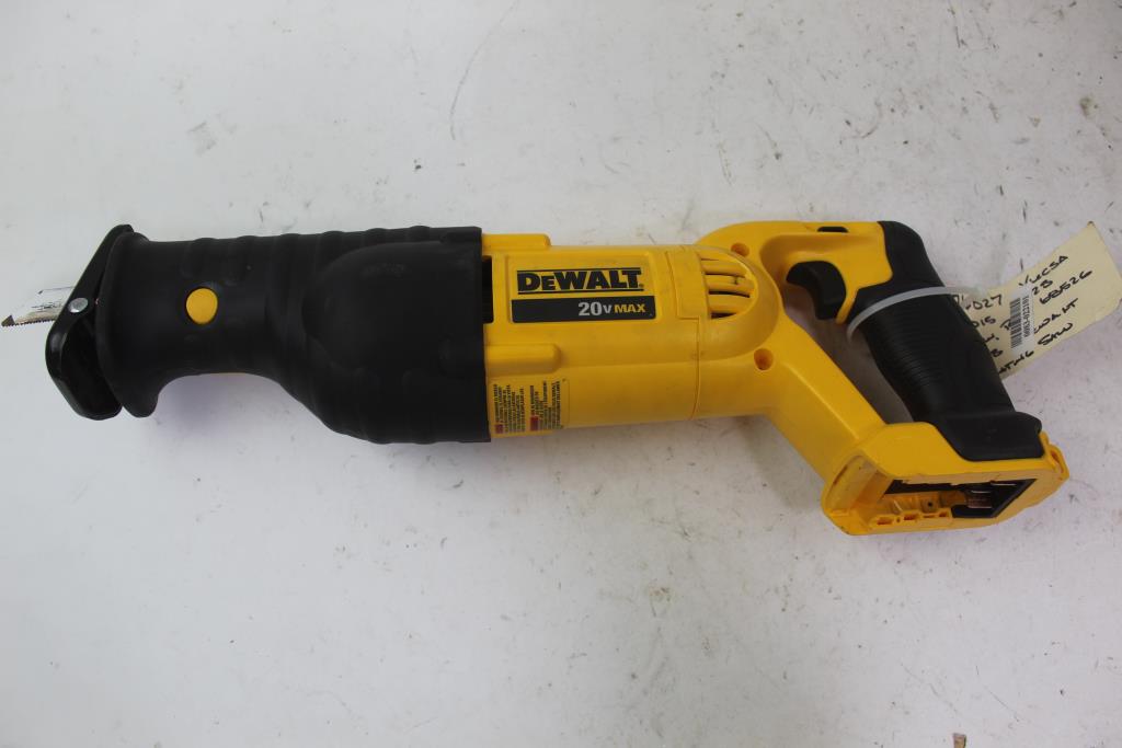 DeWalt DCS380 Reciprocating Saw | Property Room