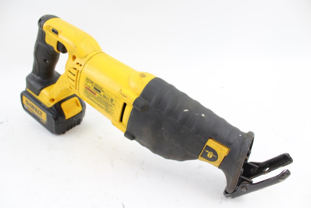 Dewalt DCS381 Reciprocating Saw | Property Room