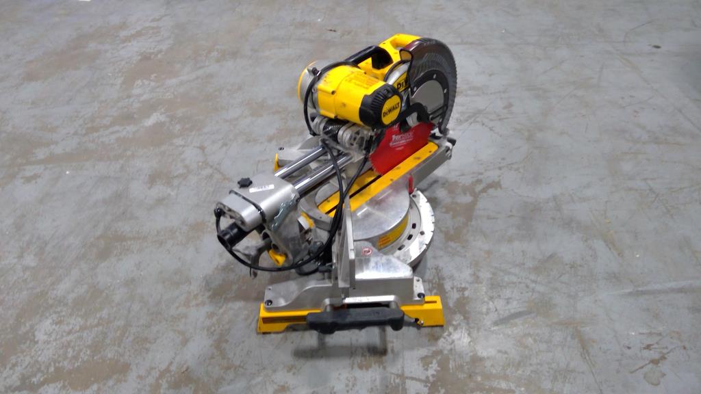 DeWalt Double Bevel Sliding Compound Meter Saw | Property Room