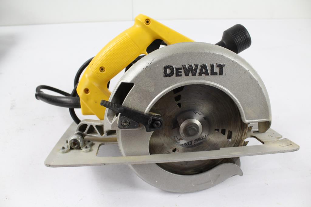 DeWalt DW364 Circular Saw | Property Room