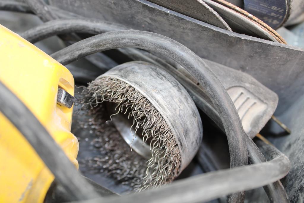 DeWalt DW402 Corded Angle Grinder | Property Room