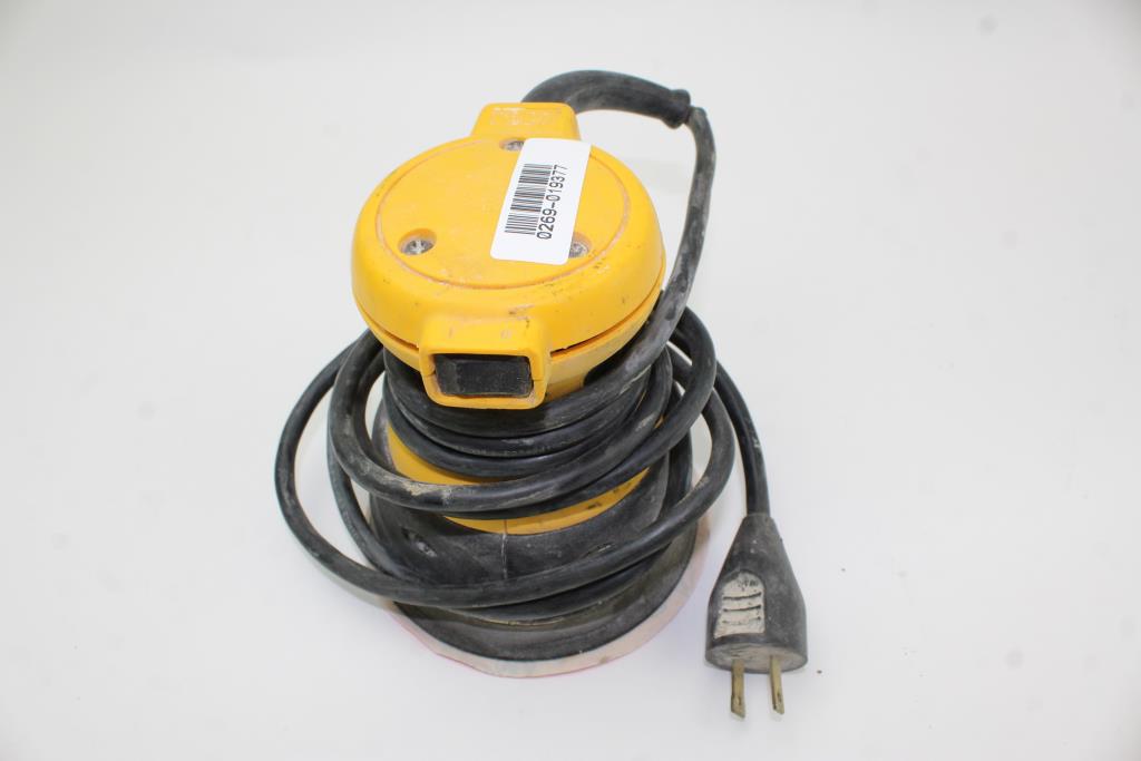 DeWalt DW421 Corded Palm Sander | Property Room