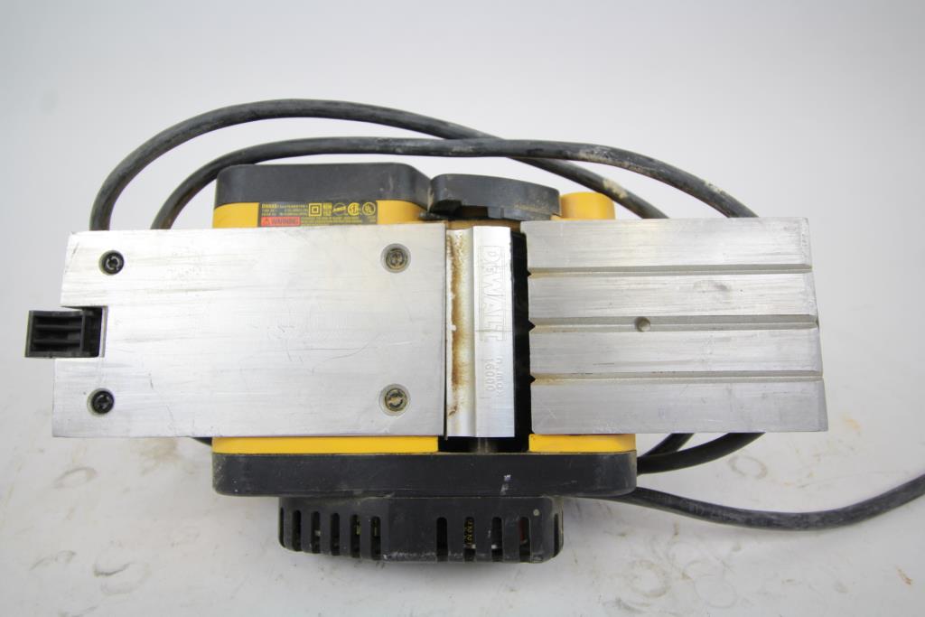 Dewalt DW680 2.5mm Planer Type 1 | Property Room