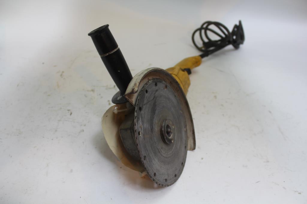 DeWalt DW840 Corded Heavy Duty Angle Grinder | Property Room