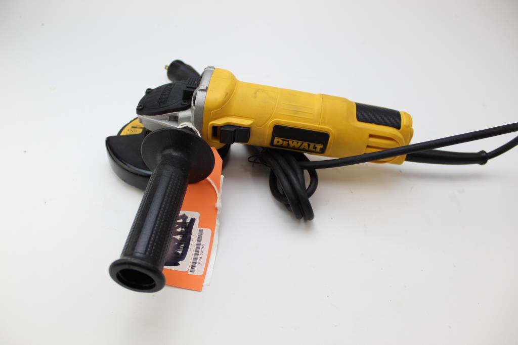 DeWalt DWE4011 Corded Angle Grinder | Property Room
