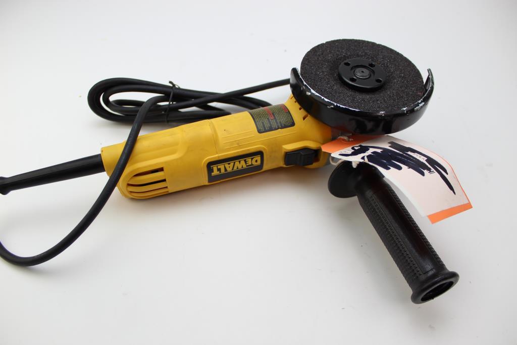 DeWalt DWE4011 Corded Angle Grinder | Property Room