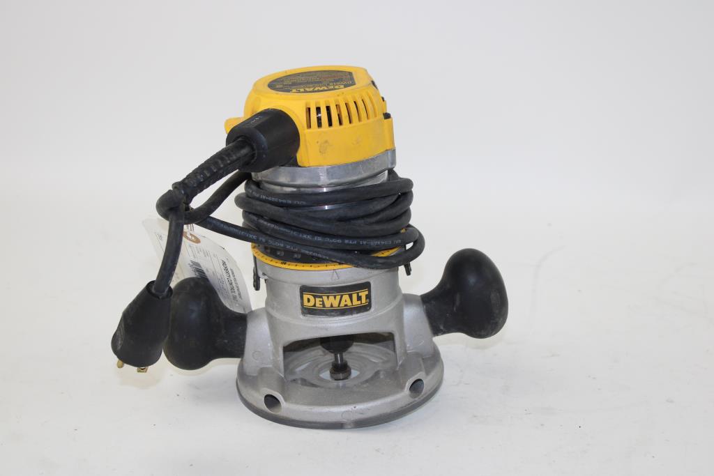 DeWalt Electronic Router DW618 | Property Room