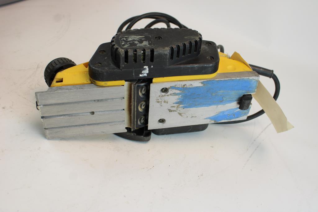 DeWalt Handheld Planer DW680 | Property Room