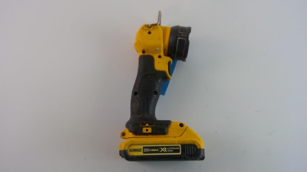 DeWalt Handheld Worklight | Property Room