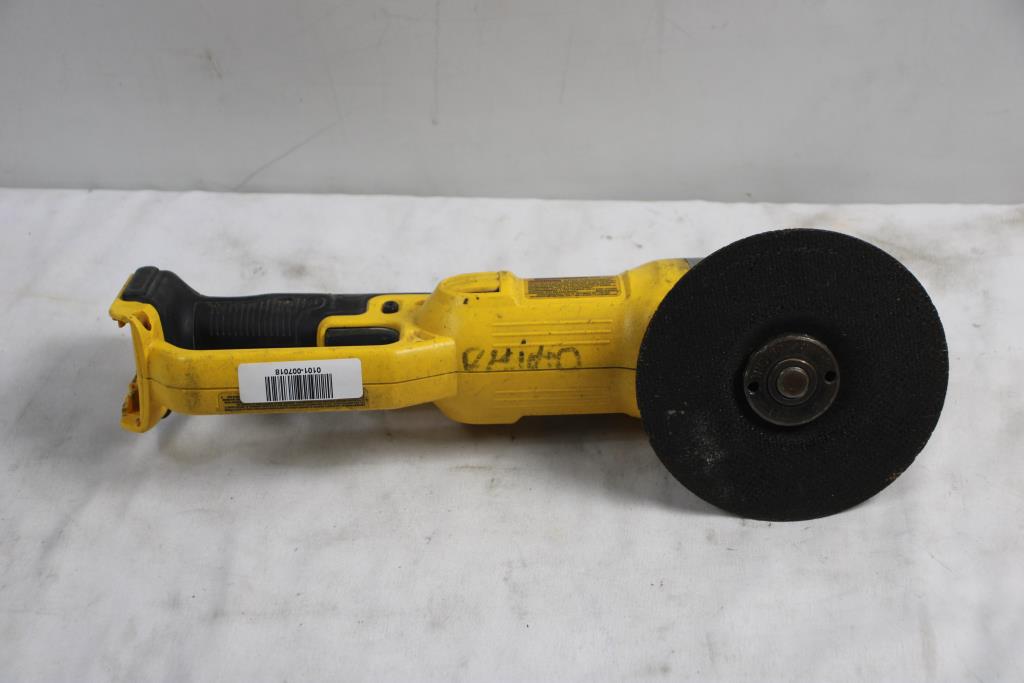 DeWalt Heavy Duty Cordless Cut-off Tool | Property Room