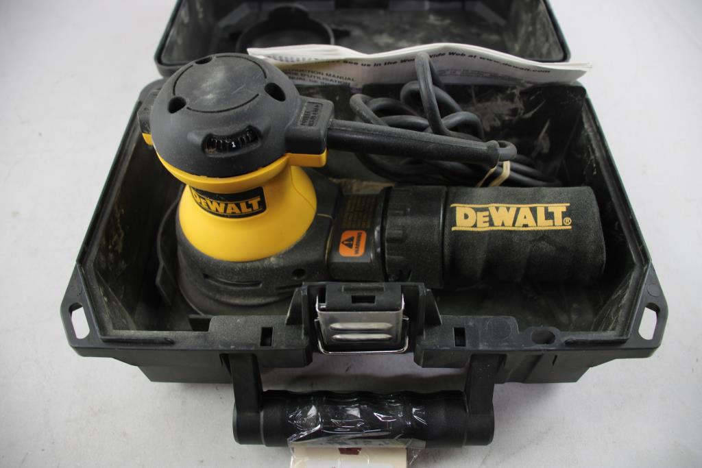DeWalt Orbit Palm Sander | Property Room