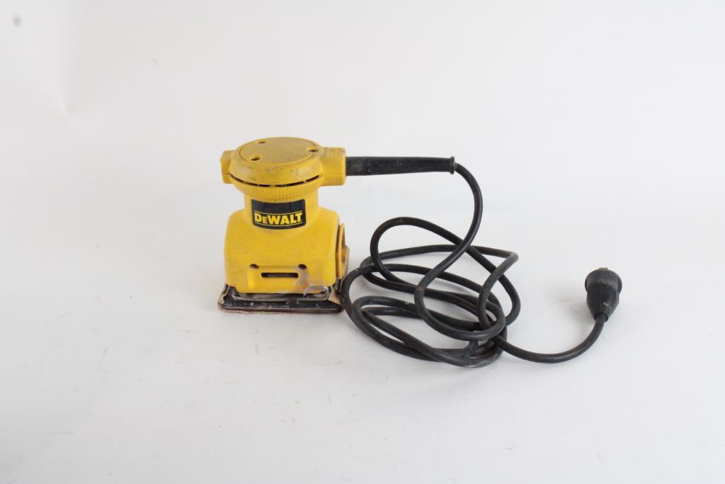 DeWalt Palm Grip Sander With Case | Property Room