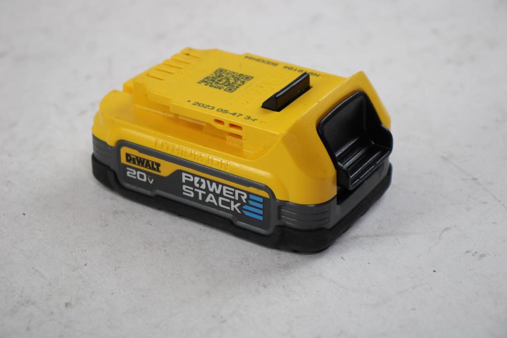 DeWalt Power Stack 20v Battery Pack | Property Room
