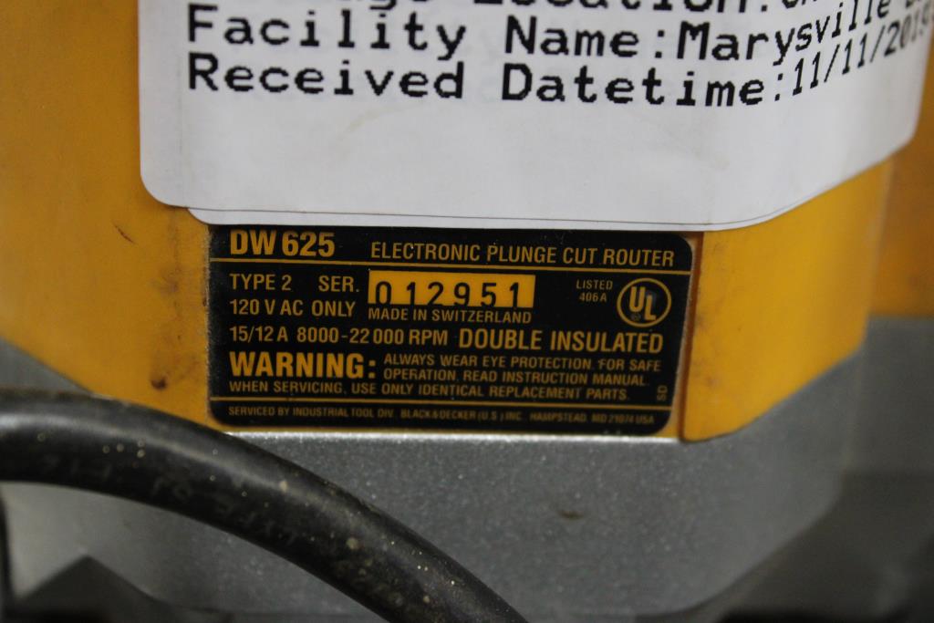 DeWalt Router Plunge Base DW625 | Property Room