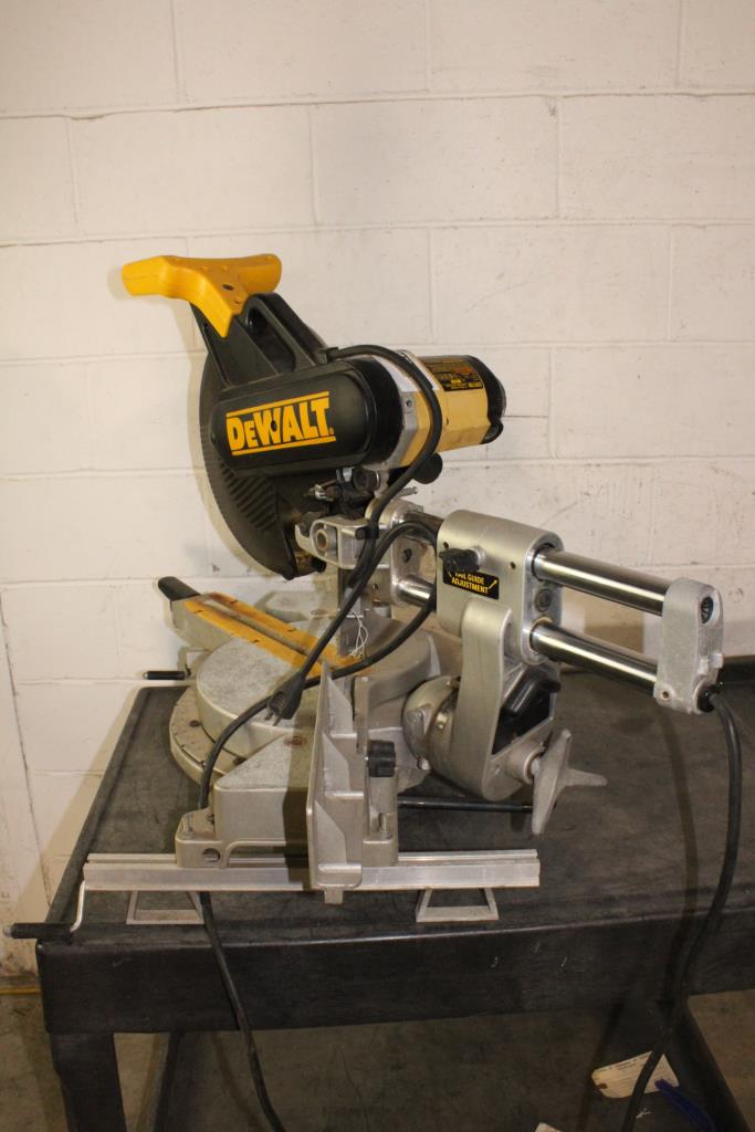DeWalt Sliding COmpound Miter Saw | Property Room