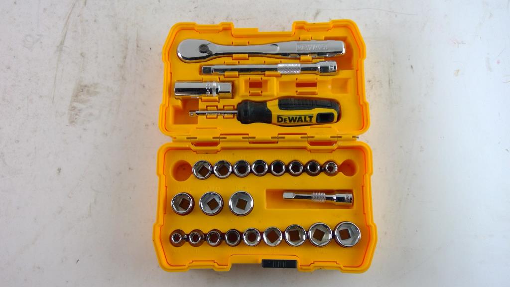 DeWalt Socket Set | Property Room
