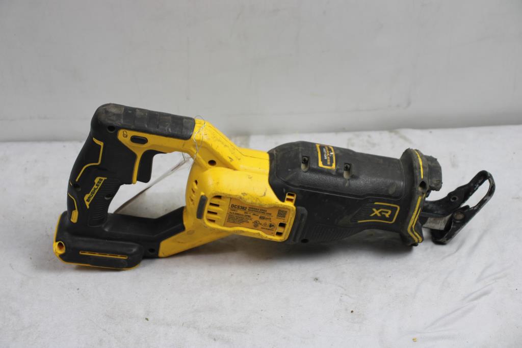 DeWalt Variable Speed Reciprocating Saw | Property Room
