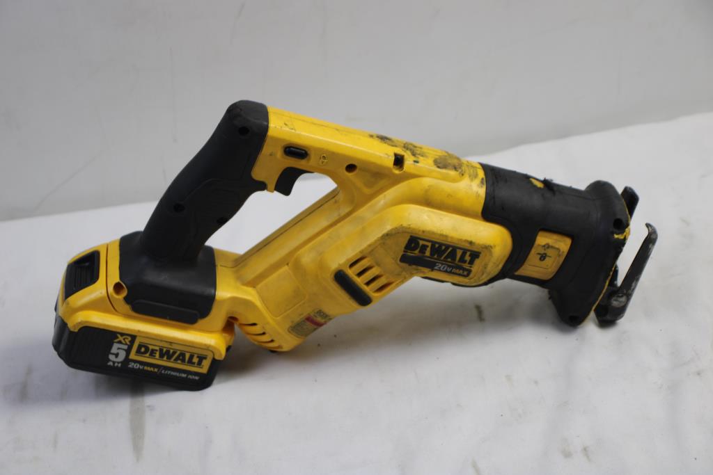 DeWalt Variable Speed Reciprocating Saw | Property Room
