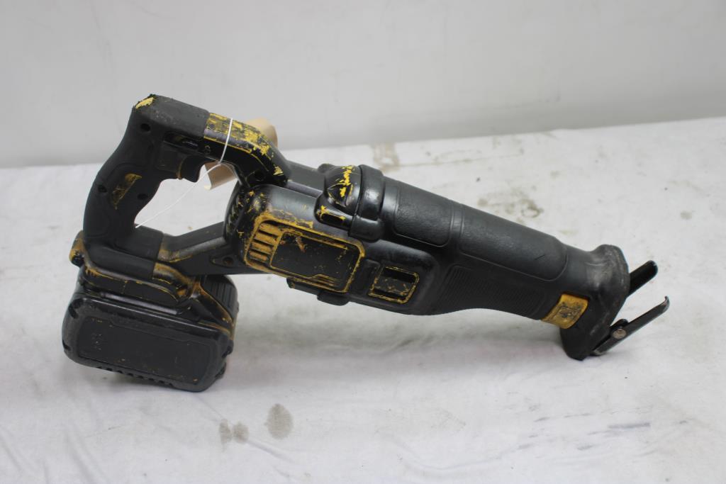 DeWalt Variable Speed Reciprocating Tool | Property Room