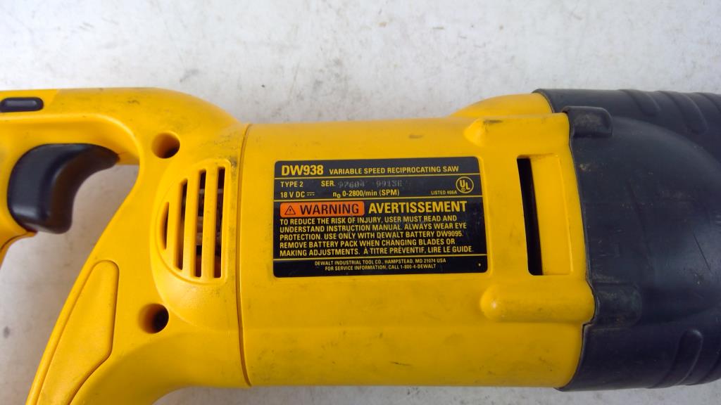 DeWalt V.S. Reciprocating Saw, DW938 | Property Room