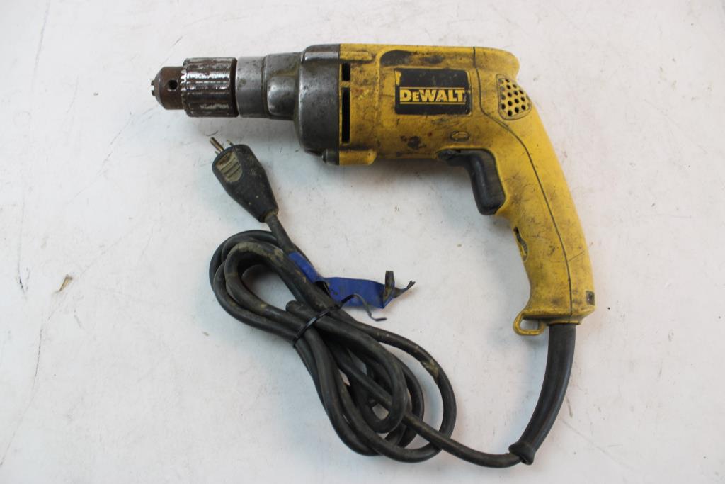 DeWalt VSR Drill Type 2 - DW235G | Property Room