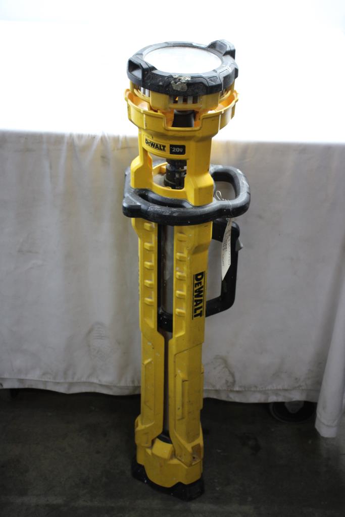 DeWalt Worklight, DCL079 | Property Room