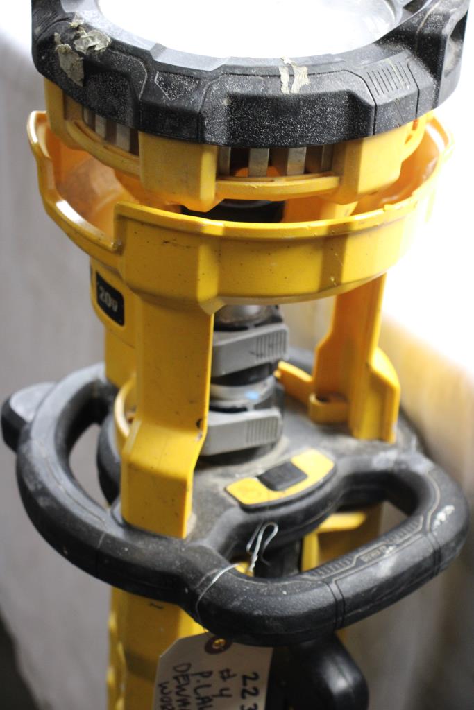DeWalt Worklight, DCL079 | Property Room