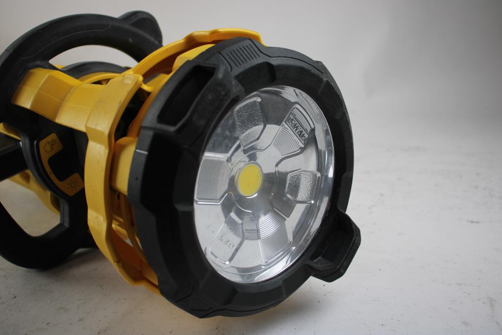 DeWalt Worklight, DCL079 | Property Room