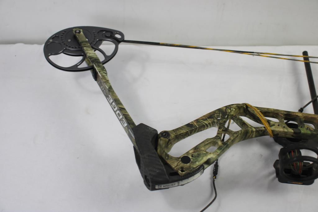 Diamond Archery Edge SB-1 Bow, And Myles Keller Legend Magnum Bow In ...
