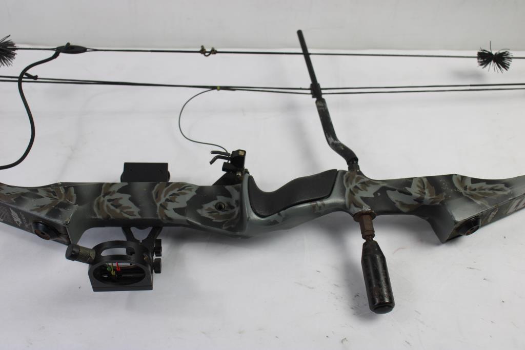 Diamond Archery Edge SB-1 Bow, And Myles Keller Legend Magnum Bow In ...