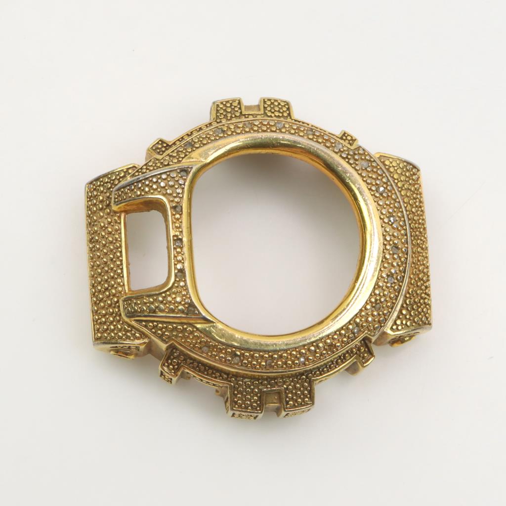 Diamond Base Metal Watch Case Top | Property Room