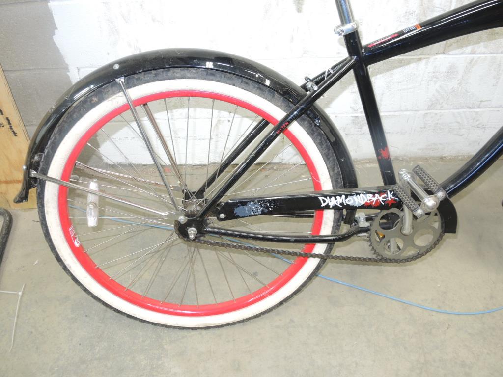 Diamondback Cruiser Bike | Property Room