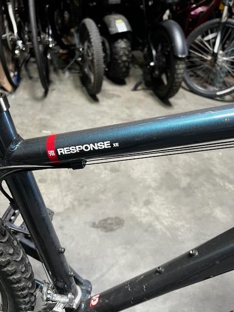 Diamondback Response XE 26 Inch Mountain Bike | Property Room