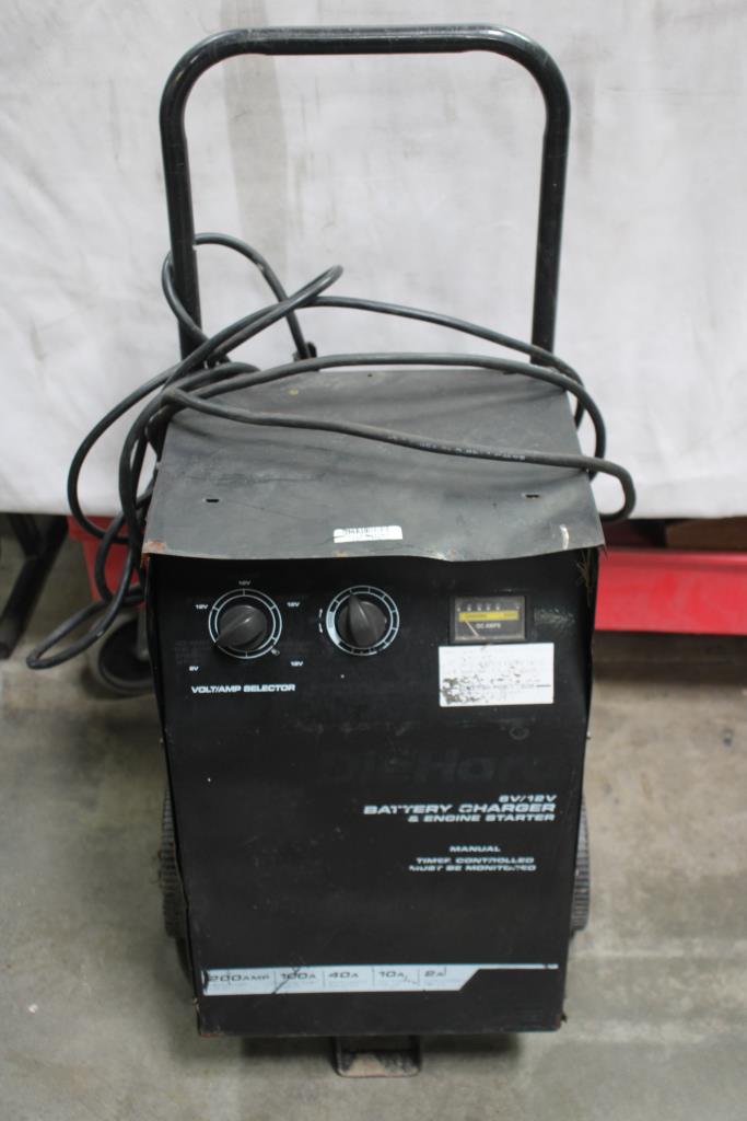 Die Hard 6V/12V Battery Charger | Property Room