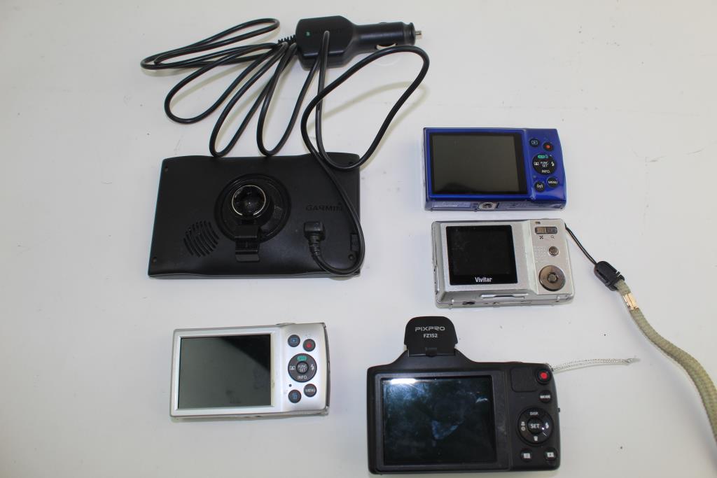 Digital Cameras, Navigator System , 5 Pieces | Property Room