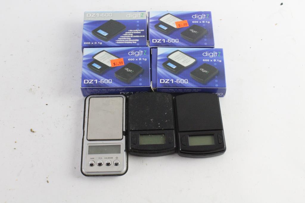 DigitZ And Other Pocket Scales, 7 Pieces | Property Room