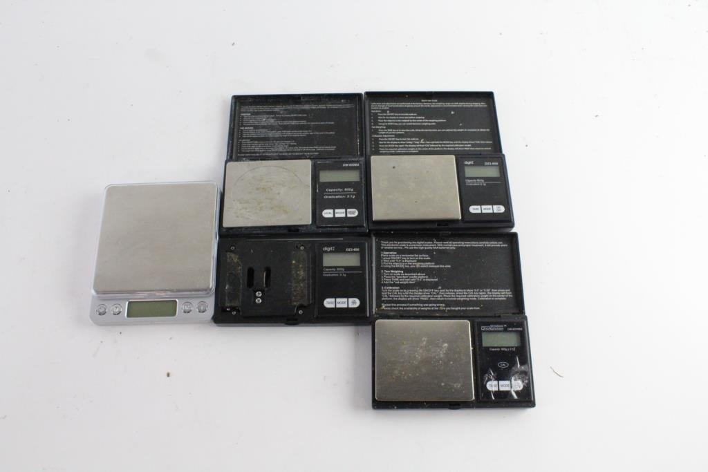 DigitZ And Other Pocket Scales, 8 Pieces | Property Room