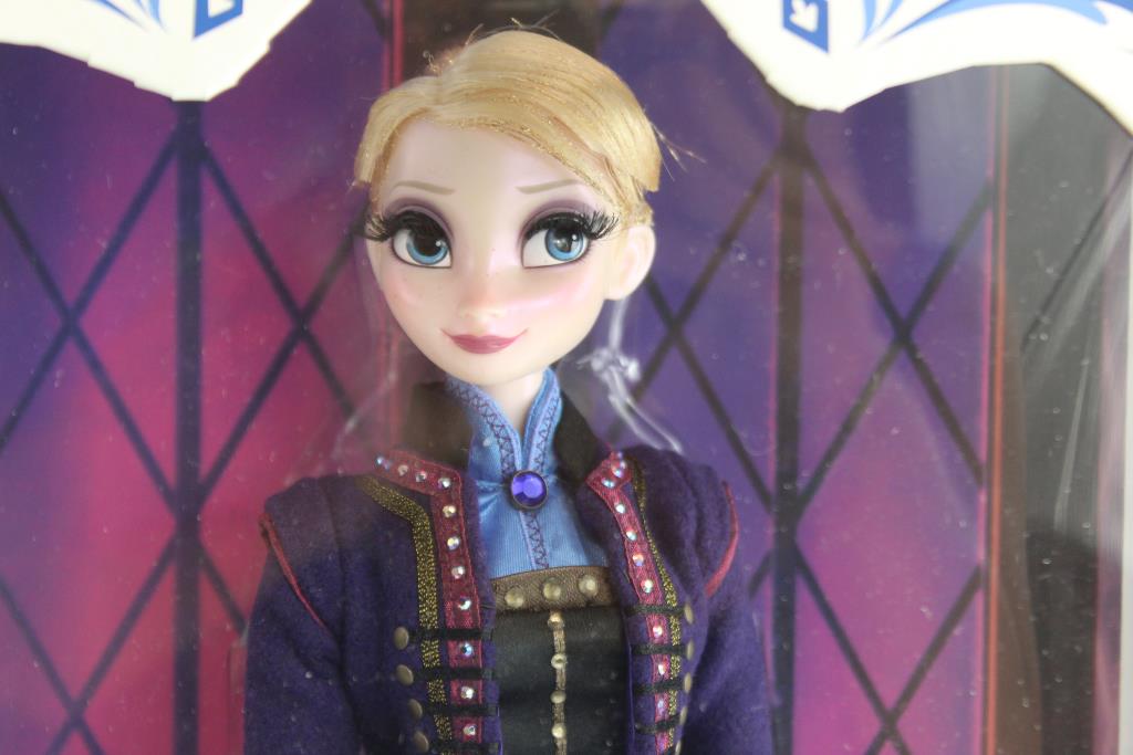Disney Store Elsa Limited Edition 1 Of 5000 | Property Room