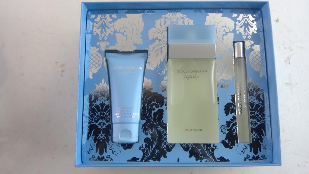 Dolce & Gabbana Light Blue Gift Set | Property Room