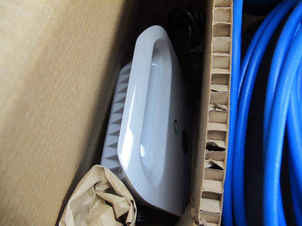 Dolphin Escape Robotic Above Ground Pool Cleaner | Property Room